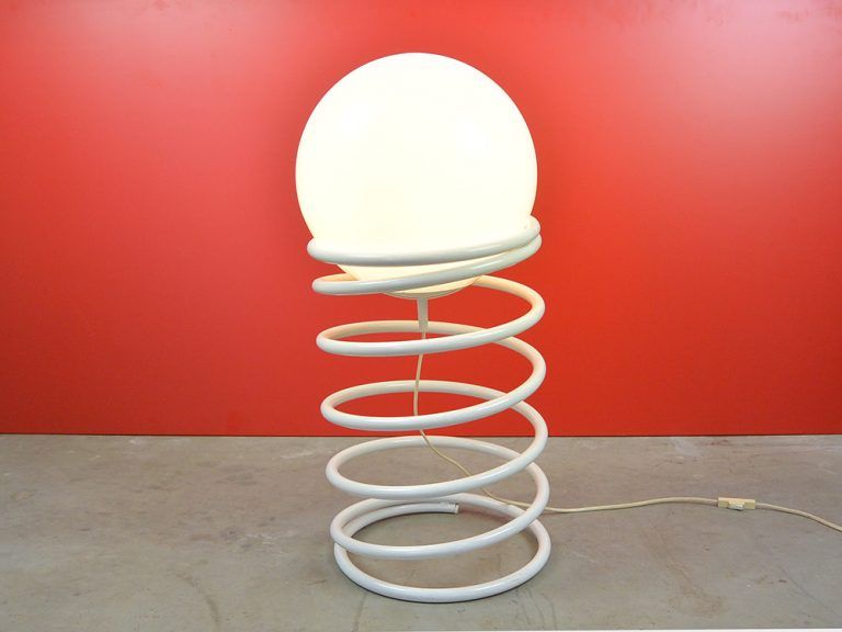 Spring | Spiral lamp | Space age - IDEO Design